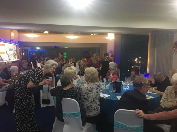 Elgin Golf Club Facilities include a putting green and driving range.