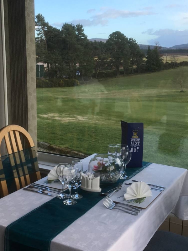 Elgin Golf Club Facilities include a putting green and driving range.